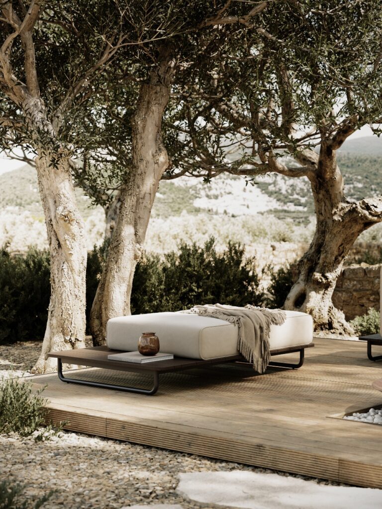 How To Create An Inviting Outdoor Space For Every Season