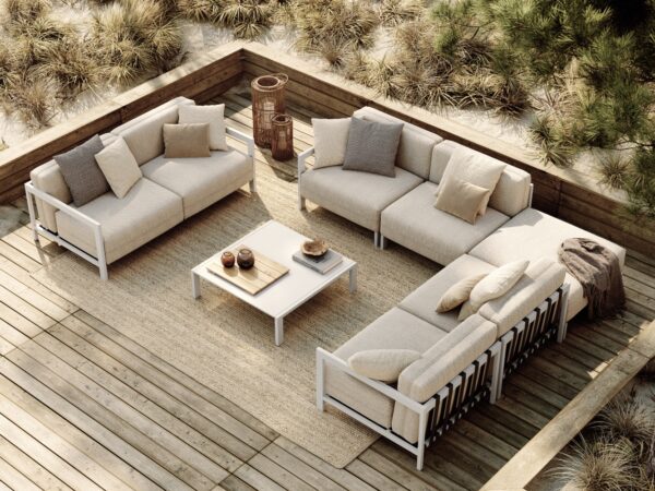 How To Create An Inviting Outdoor Space For Every Season